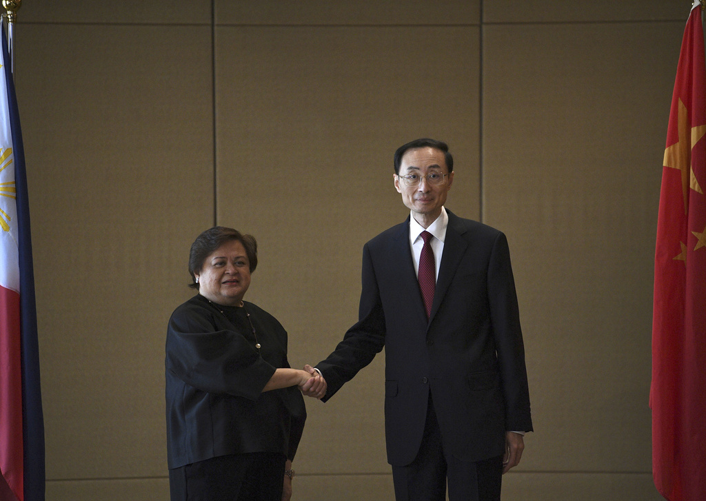 Philippines, China pledge to work together over maritime issues | FMT