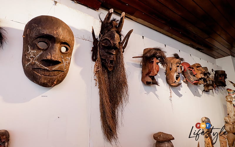 Meet Leonard Yiu, collector of Borneo tribal artefacts | Free Malaysia ...