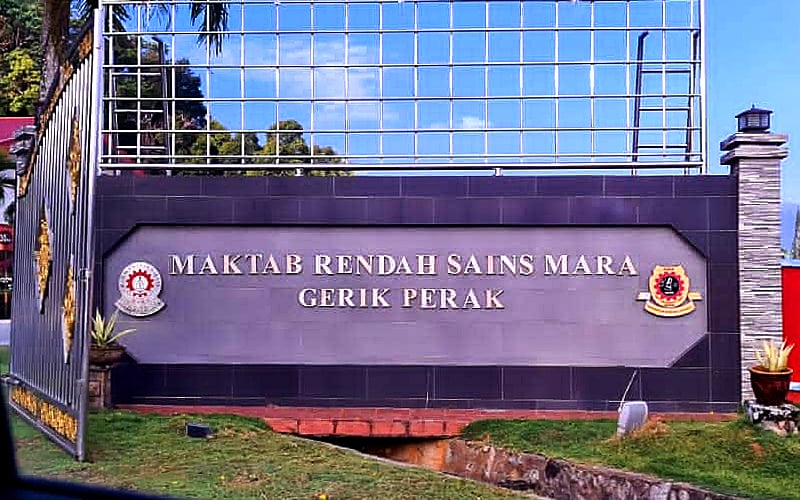 Ayam masak merah disyaki punca 60 pelajar MRSM Gerik keracunan makanan ...