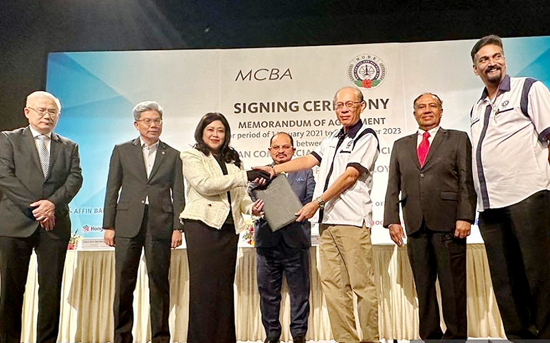 Windfall for bank staff with 15%-18% salary hike, festive payments | FMT