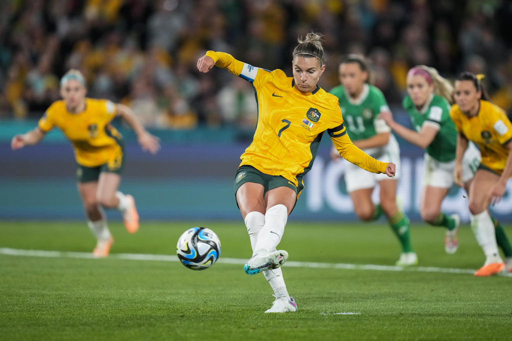 Kerr-less Australia off to winning start at Women’s World Cup | Free ...
