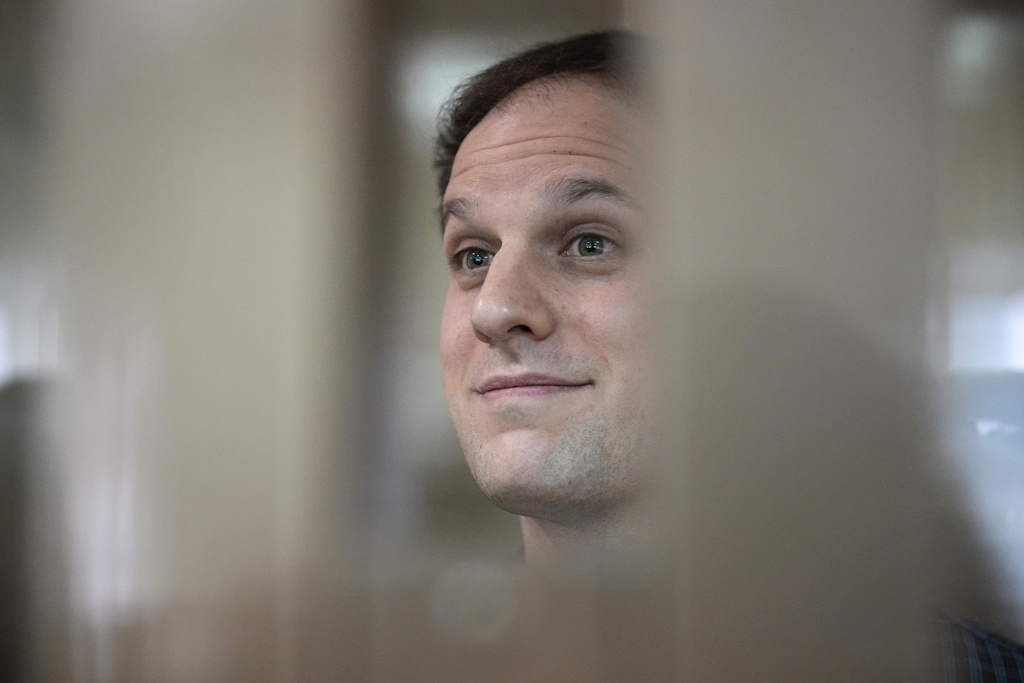 Russian Court Rejects Jailed Reporters Complaint Against Pre Trial