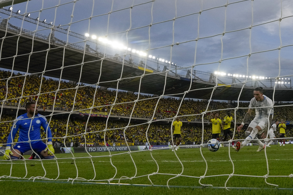 Late Nunez penalty rescues draw for Uruguay against Colombia | FMT
