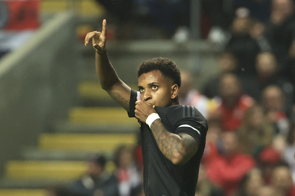 Spanish police smash robbery gang that hit footballers’ homes | FMT