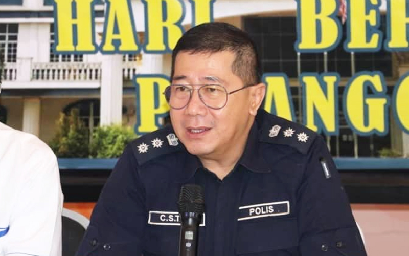 Cops fire 2 shots before nabbing theft suspect after high-speed chase | FMT