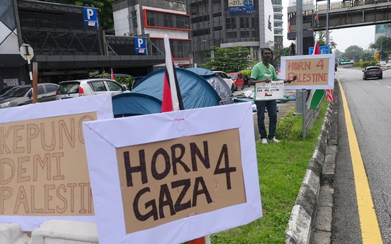 Cops open investigation paper on US embassy protest | FMT