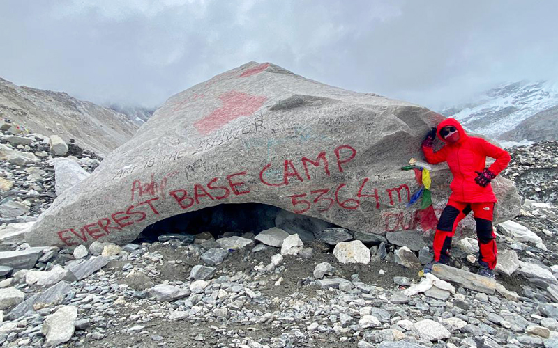 Malaysia’s iron granny climbs Everest at 73 years old | FMT
