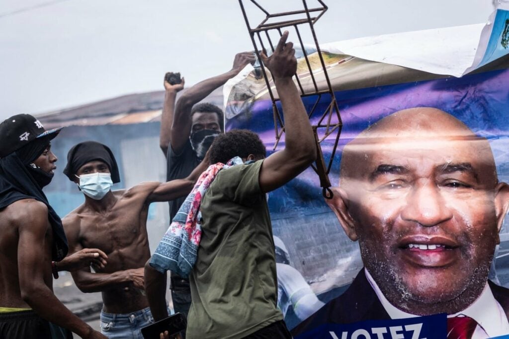 Tension spills into the streets after Comoros president’s re-election | FMT