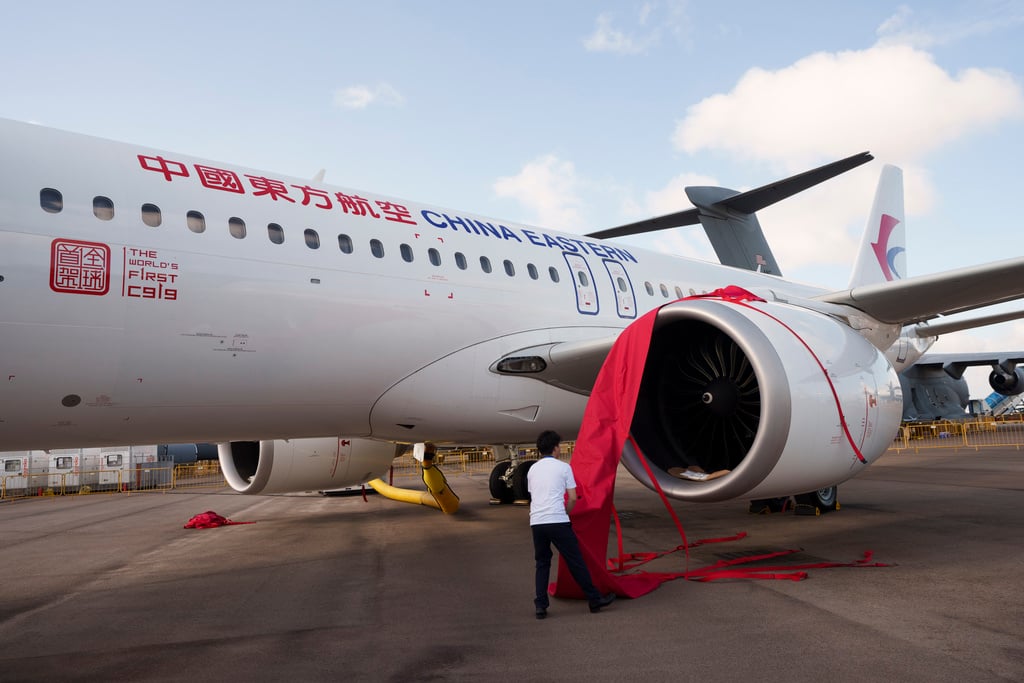 Comac C919 jet steals the limelight in Singapore Airshow | FMT