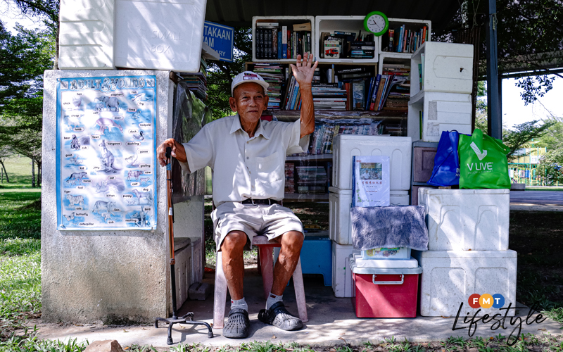 Retired headmaster’s mini libraries in public park a big hit | FMT