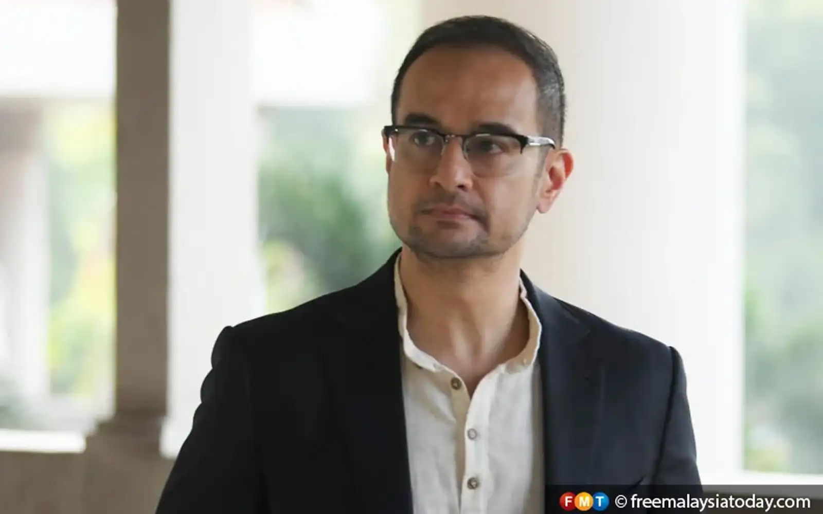 1MDB gagal pindah kes saman terhadap Riza Aziz | FMT