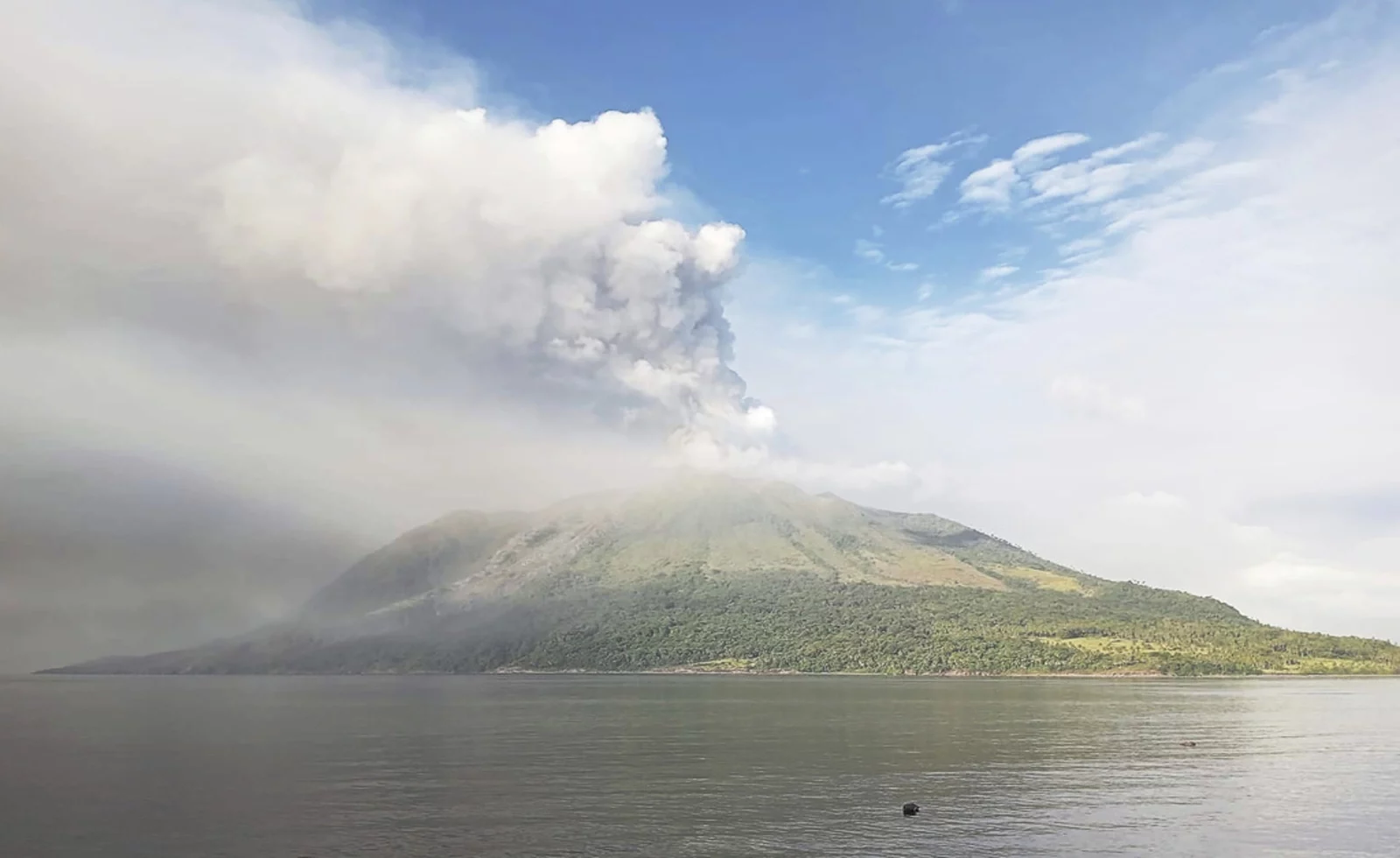 Volcano erupts in eastern Indonesia, spews 3km-high ash tower | FMT