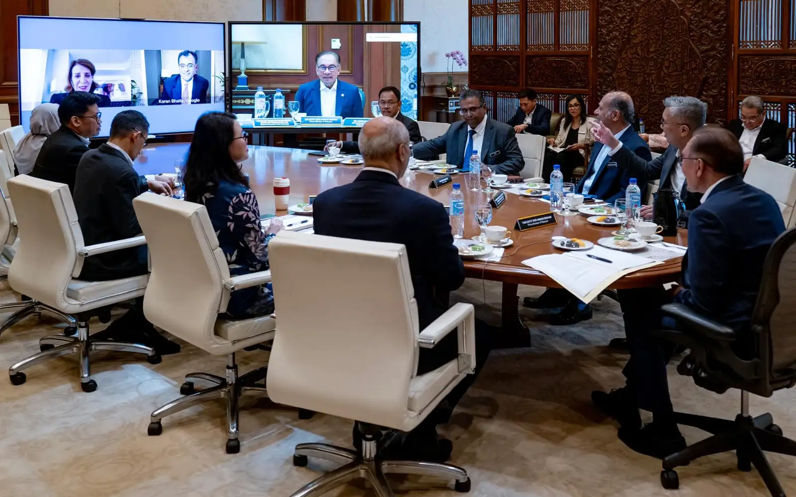 Anwar holds virtual meeting with Google president | FMT