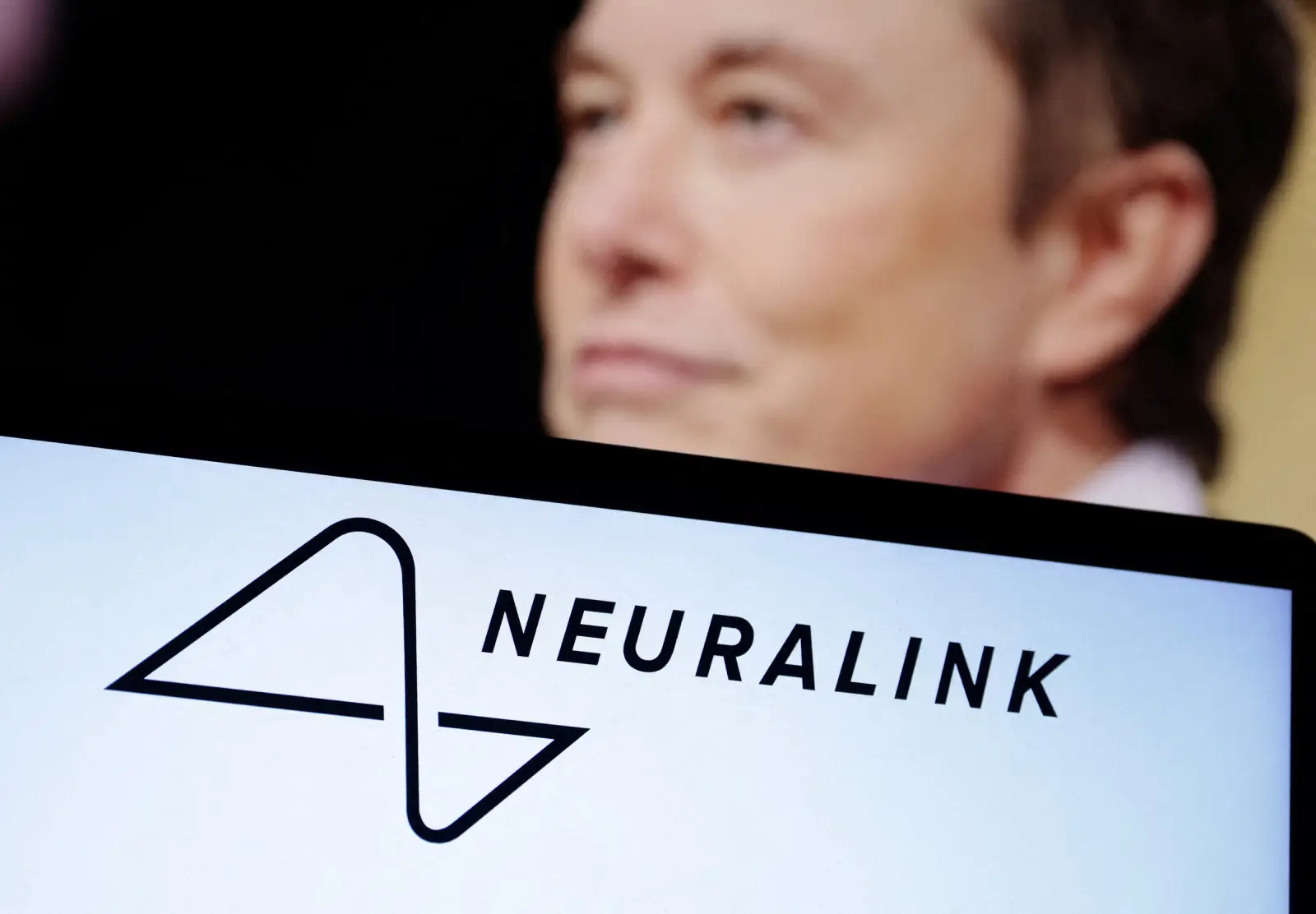 Neuralink seeks to enroll three patients in brain implant study | FMT