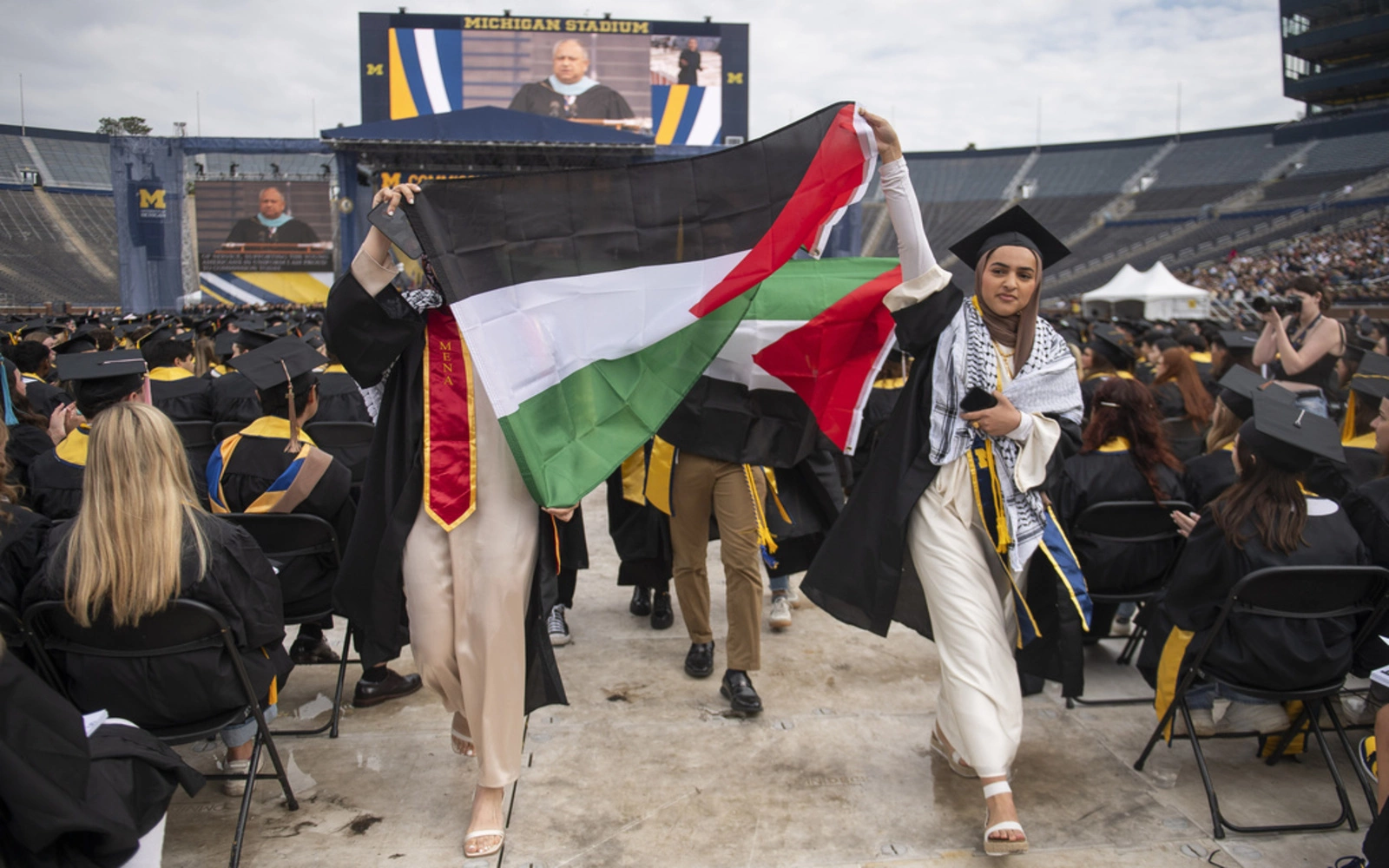 Pro-Palestinian protests briefly disrupt University of Michigan ... Pro-Palestinian protests briefly disrupt University of Michigan ...