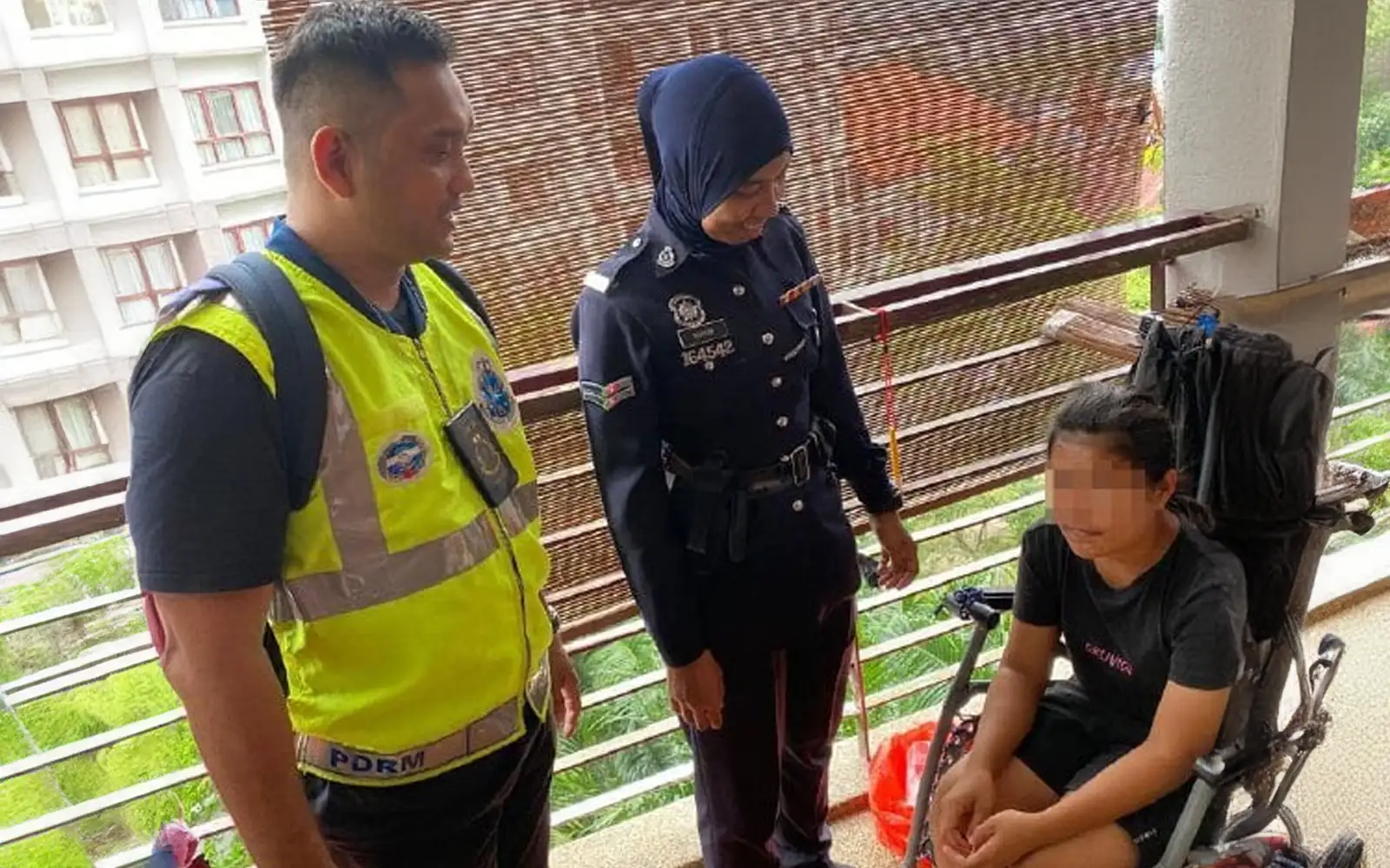 Polis selamat amah dikurung majikan di balkoni | FMT