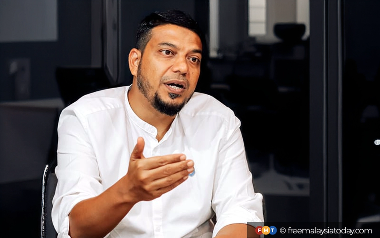 ‘Selesai dulu masalah Umno’, pemimpin Pejuang bidas Puad, Razlan | FMT