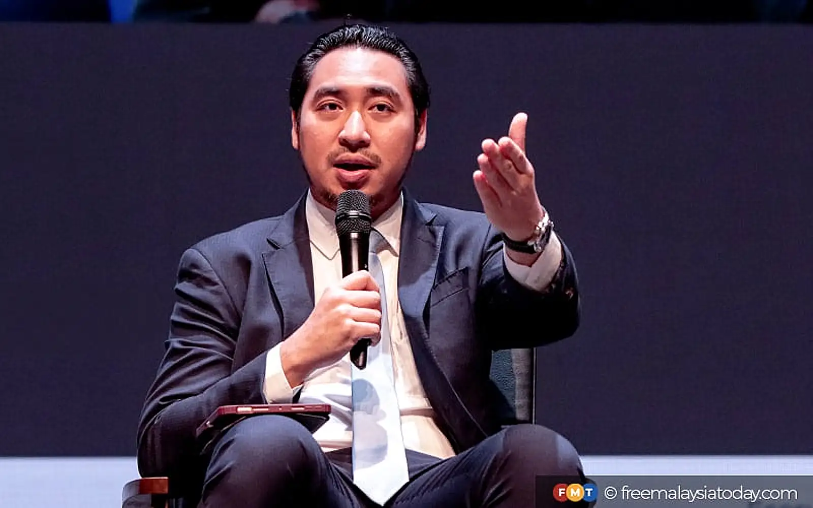 Am I a threat to Parliament, asks Wan Fayhsal after new restrictions | FMT