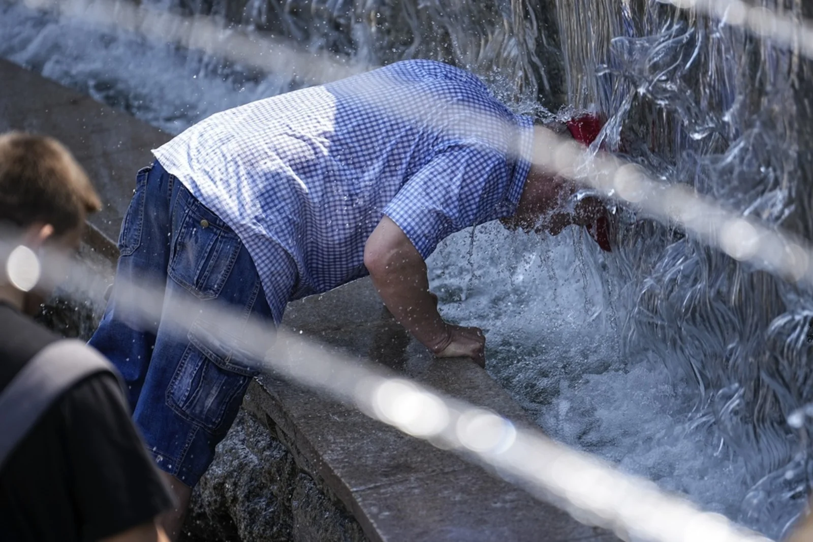 Russia swelters in heat wave as Moscow breaks 1917 record | FMT