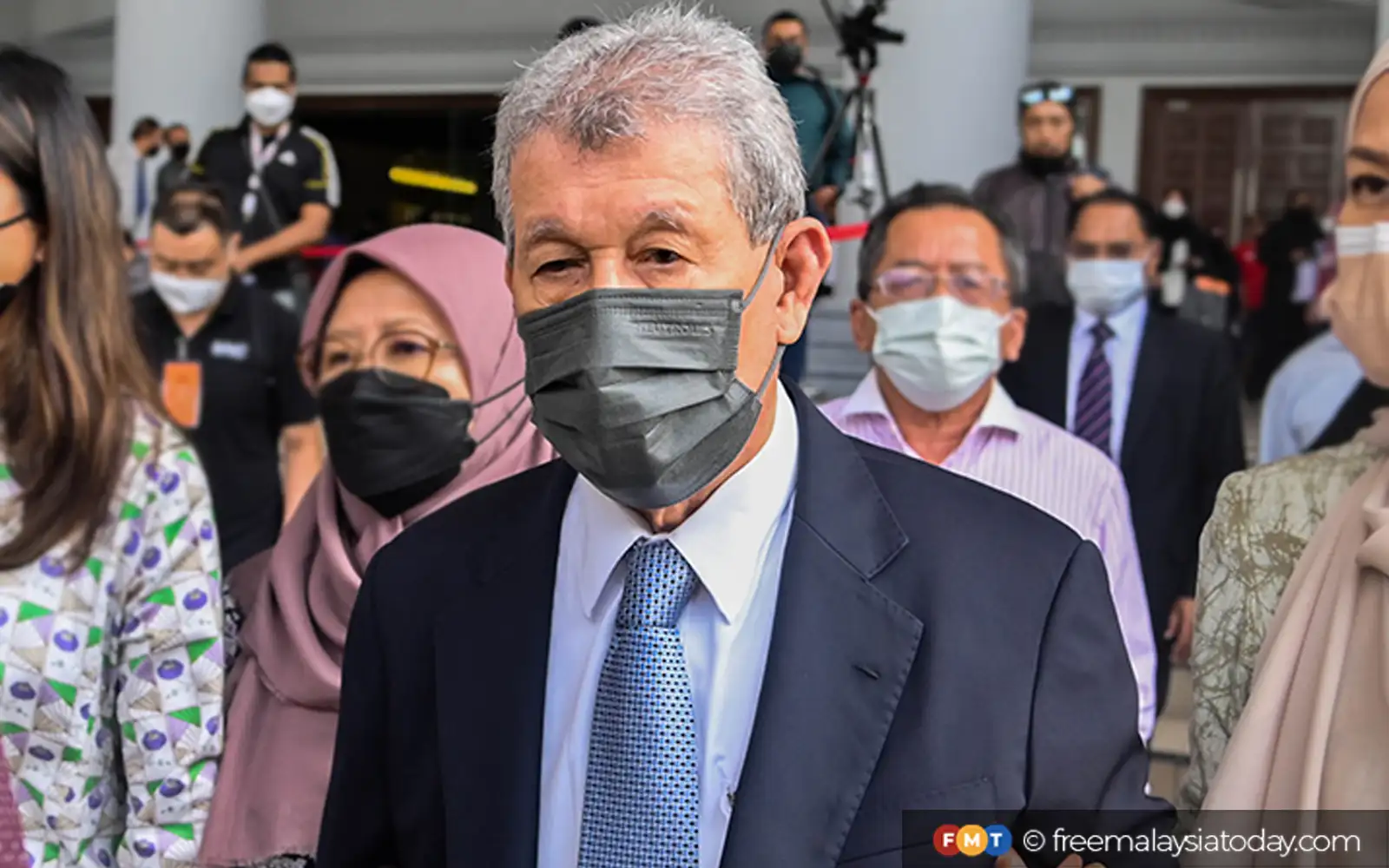 Ex-navy chief fails to strike out charges in LCS-related case | FMT