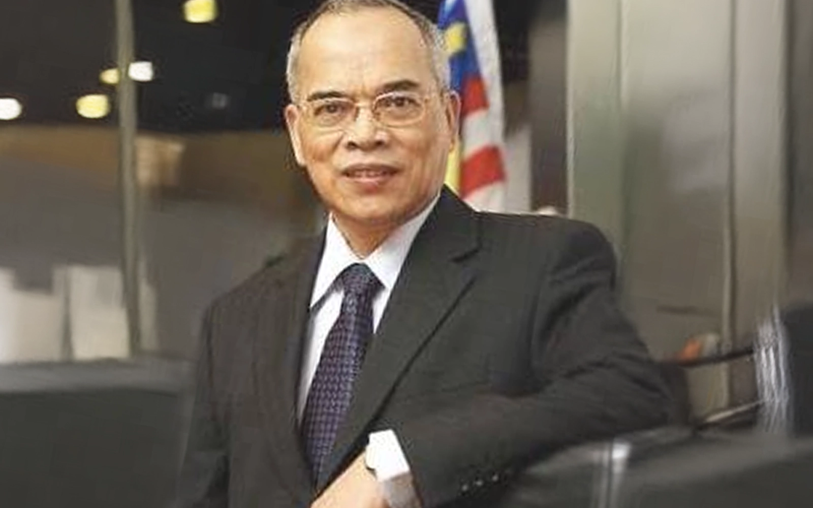 Stick with the initial plan on 5G deployment, says internet veteran | FMT