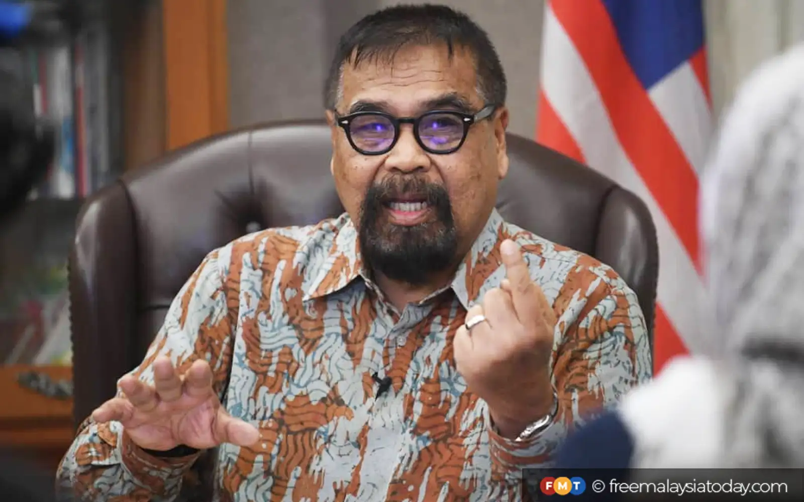 Kamu kurang ilmu, timbalan bidas pengkritrik speaker | FMT