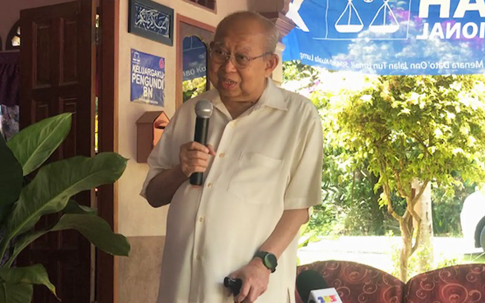 ‘Mujur usia masih panjang’, Ku Li imbau helikopter hampir terhempas di ...