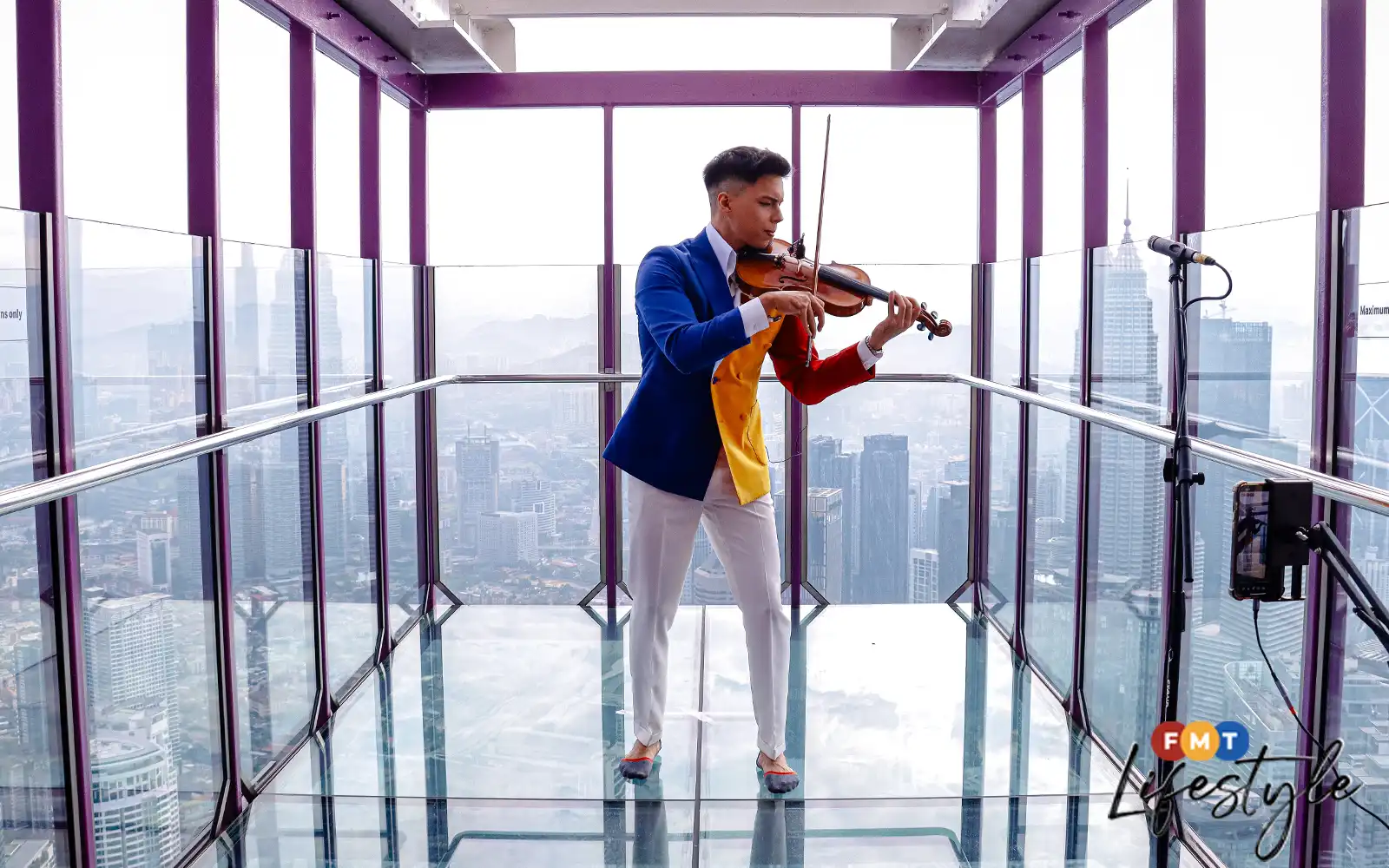 Violinist Martin Looi sets record with high-altitude ‘Negaraku’ | FMT