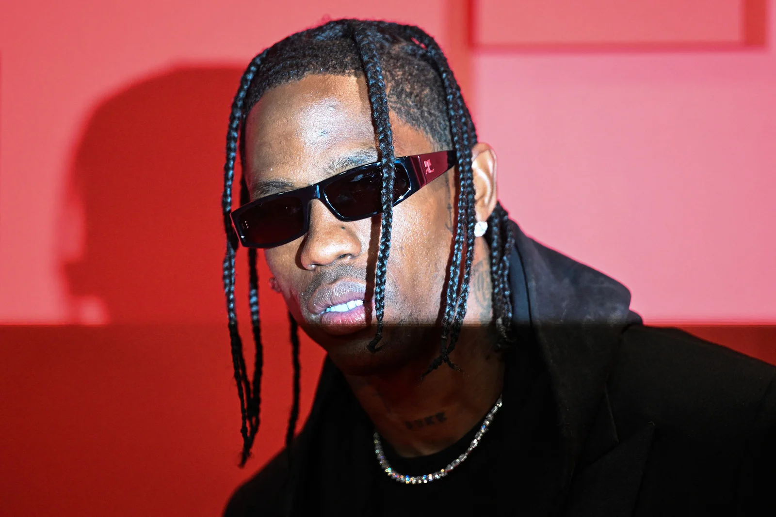 Rapper Travis Scott arrested for bust-up with security guard | FMT