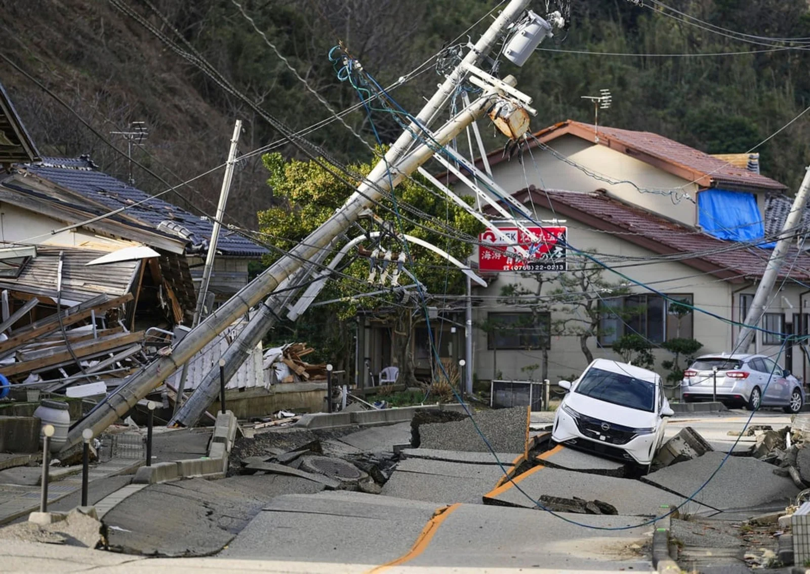 Japanese urged to avoid panic-buying as megaquake fears spread | FMT