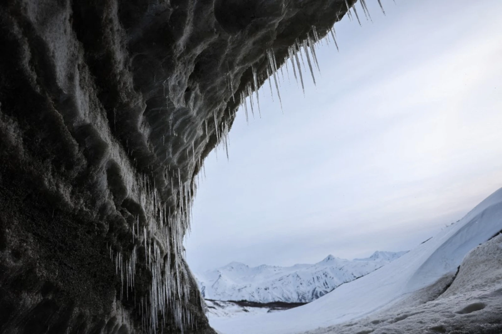 2 hurt, 2 missing after ice cave collapses in Iceland | FMT