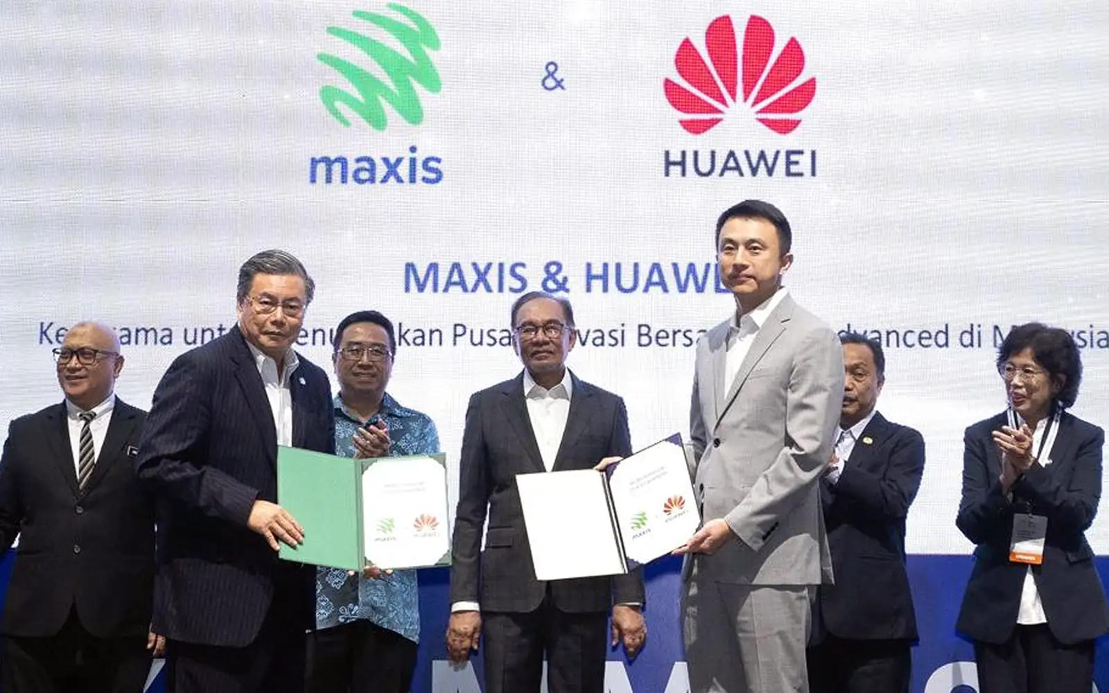 Maxis, Huawei sign MoU for 5G-advanced joint innovation centre | FMT