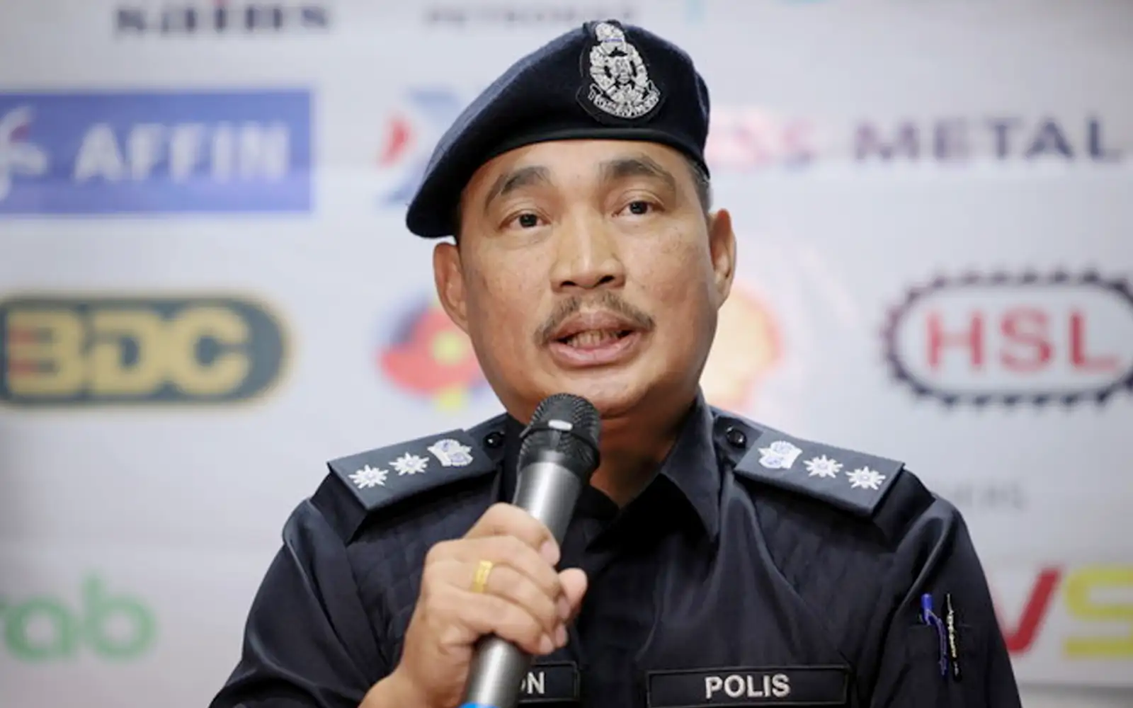 Sindiket menyamar polis, anggota pusat scam kebangsaan tumpas di Miri ...