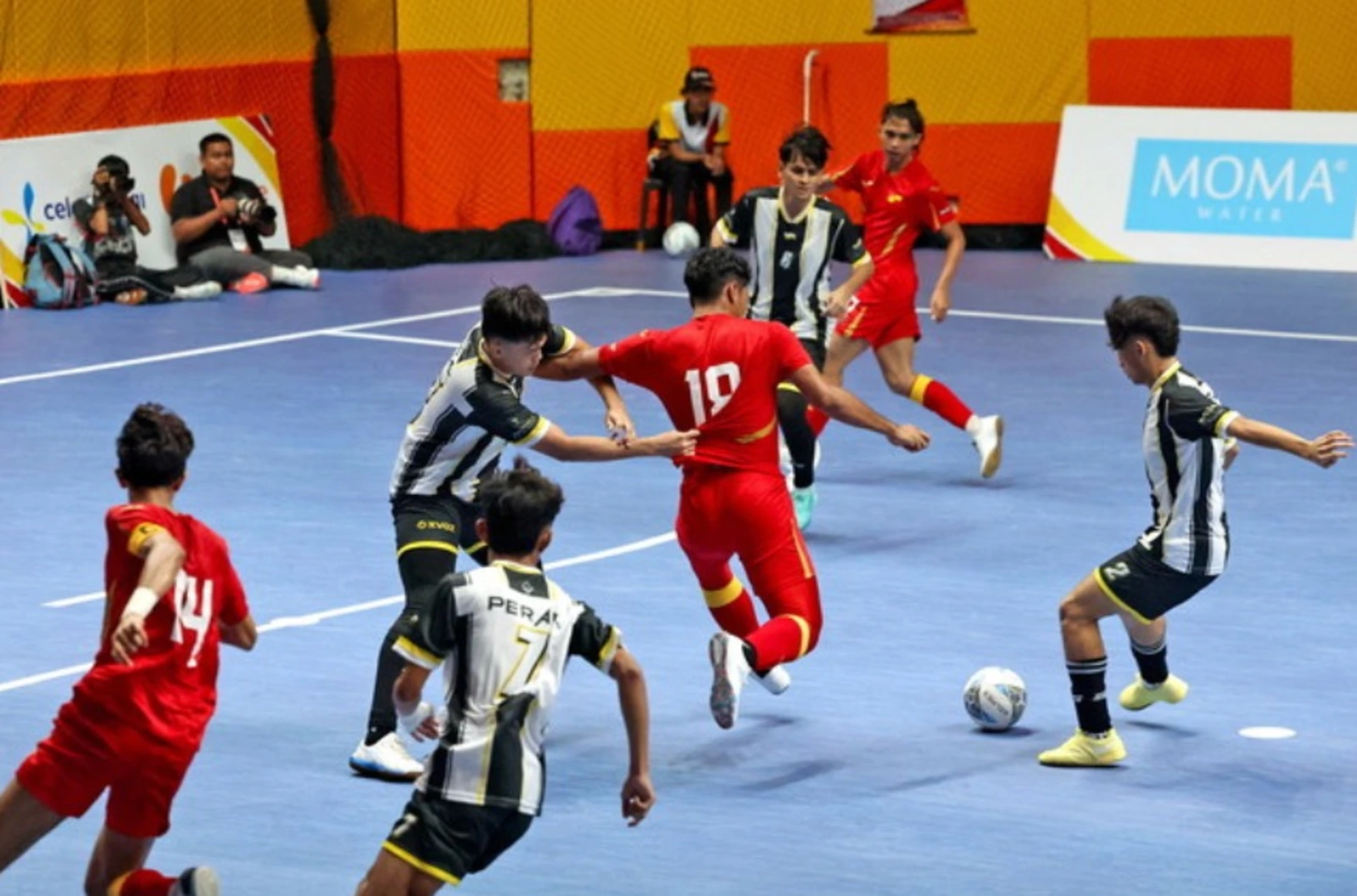 Selangor make history by taking gold in men’s futsal | FMT