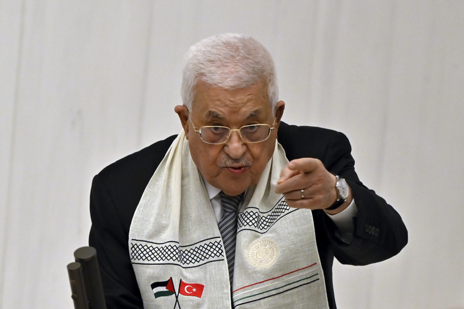 Mahmoud Abbas umum lawatan ke Gaza di tengah serangan berterusan Israel ...