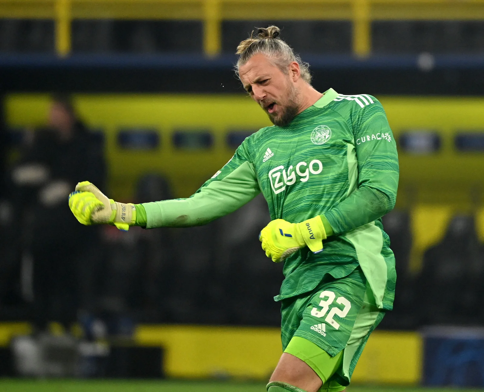 Ajax keeper hailed as hero after ‘crazy’ shootout | FMT