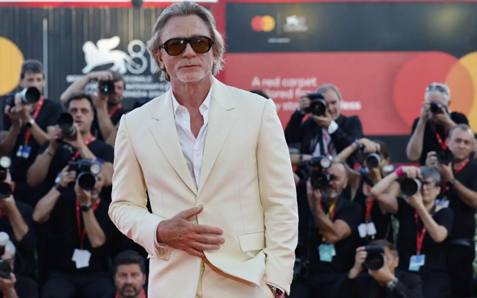 Daniel Craig breaks the 007 mould in ‘Queer’ | FMT