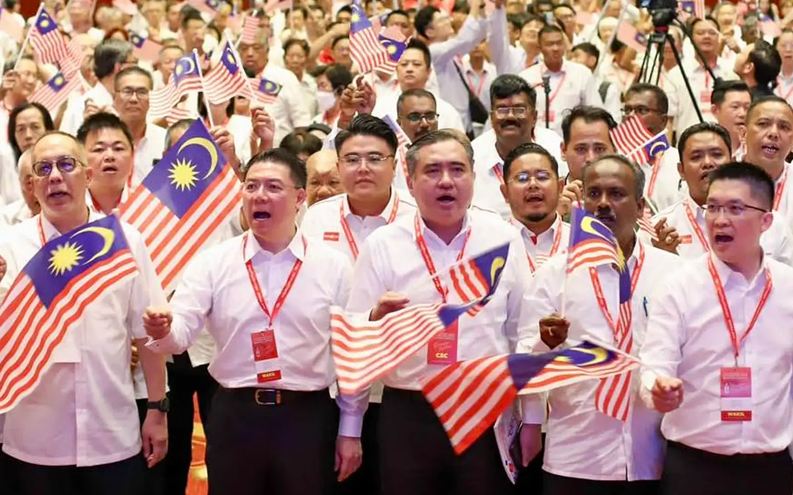 Nga and team returned unopposed at Perak DAP convention | FMT