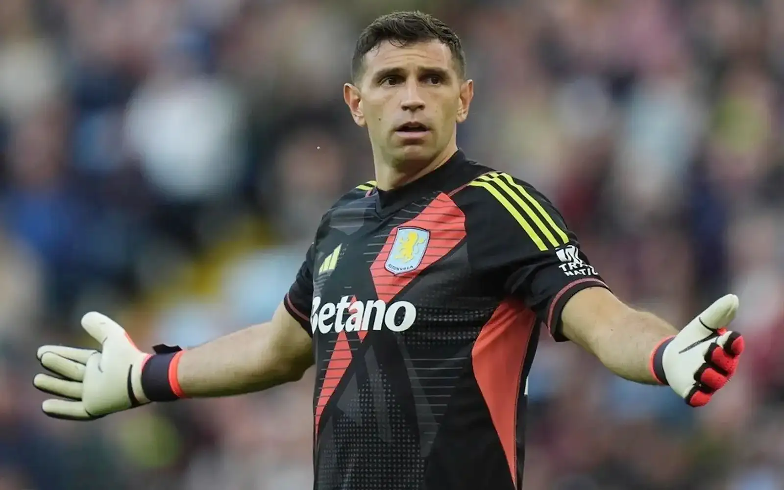 Fifa suspends Argentina goalkeeper Martinez for next 2 games | FMT