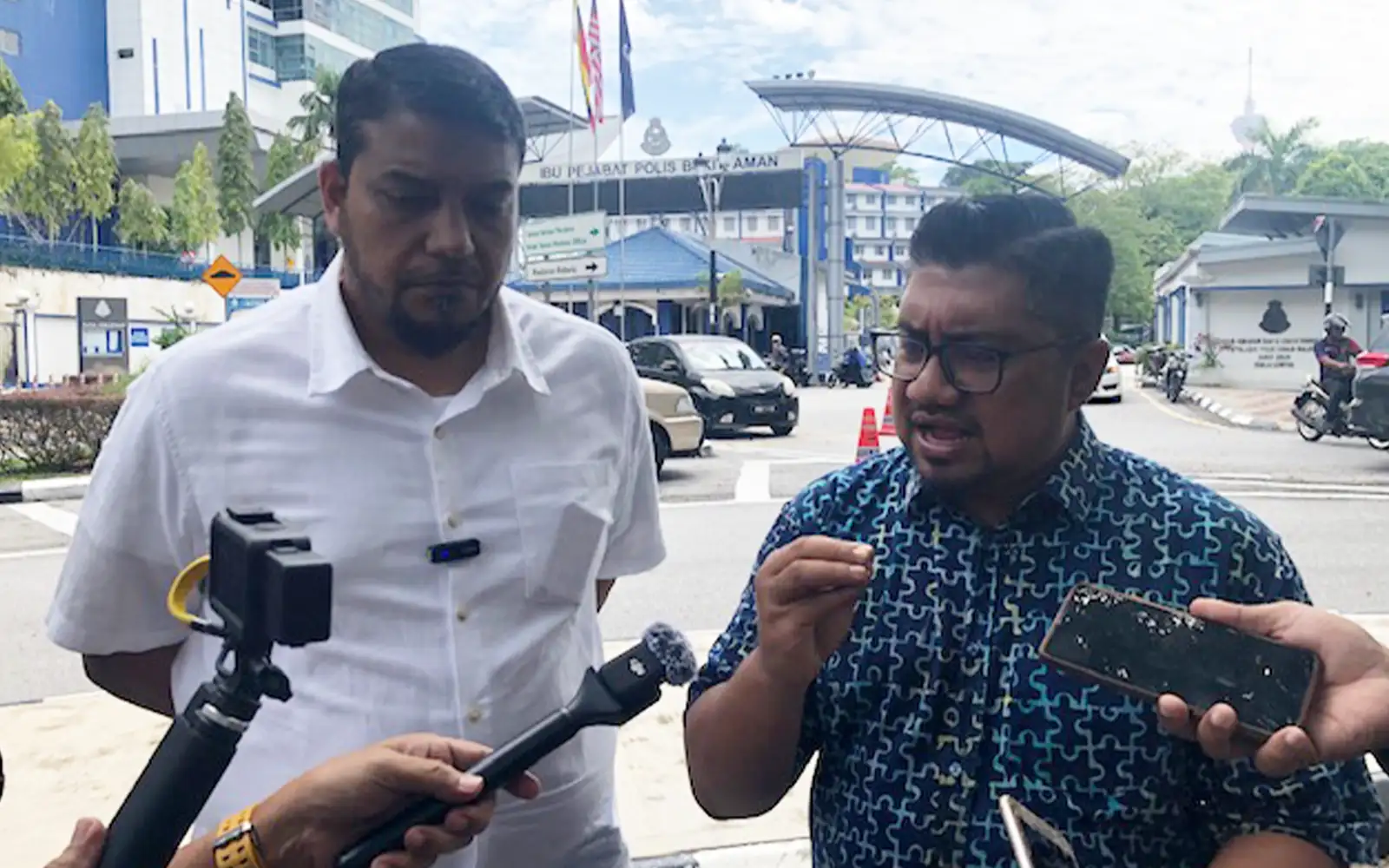 Kupas kes mahkamah Anwar, pemimpin Pejuang dipanggil ke Bukit Aman | FMT