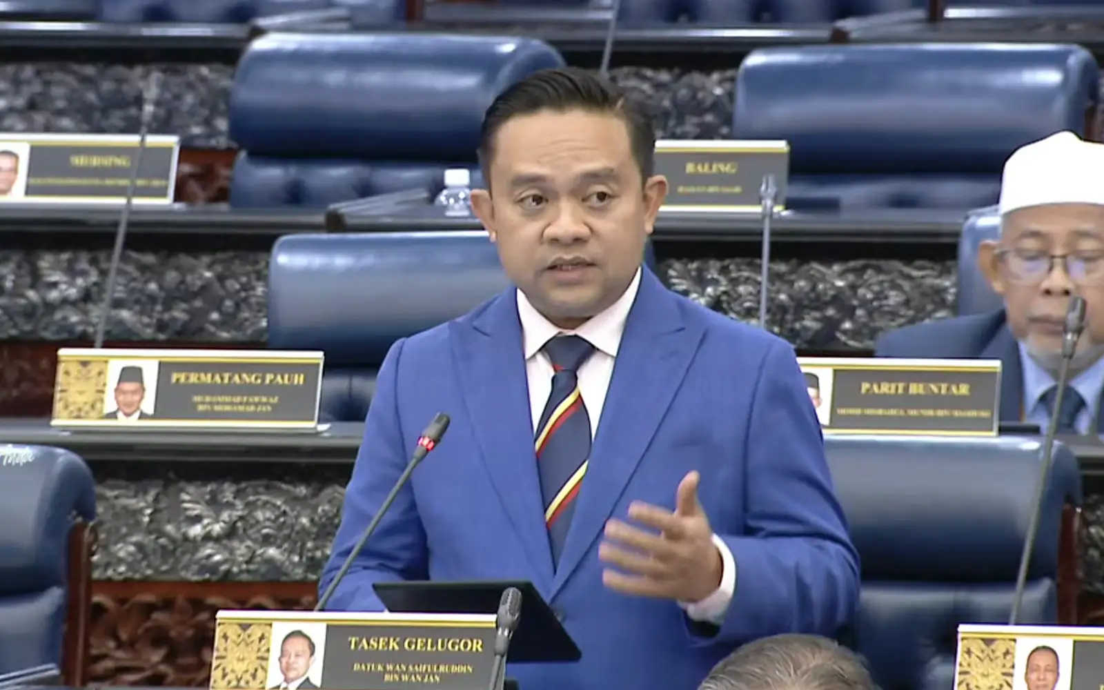 MP didn’t mislead Dewan on ‘offer’ to drop charges, says Dewan panel | FMT