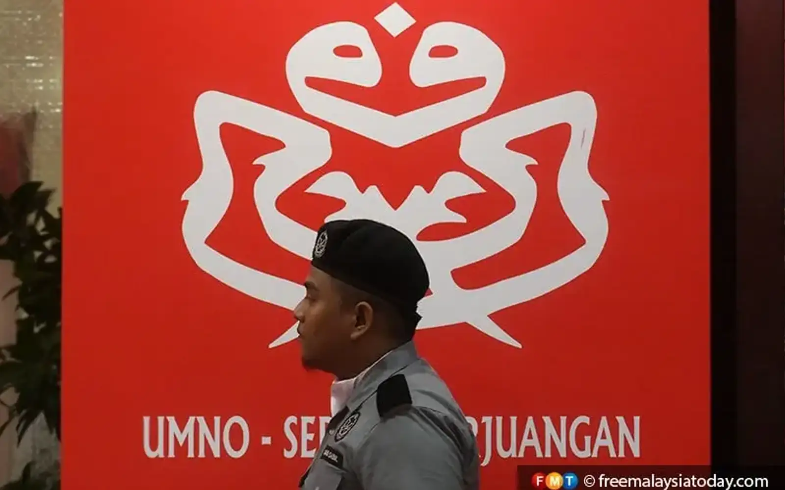 Umno must embrace local polls to make comeback, says political ...