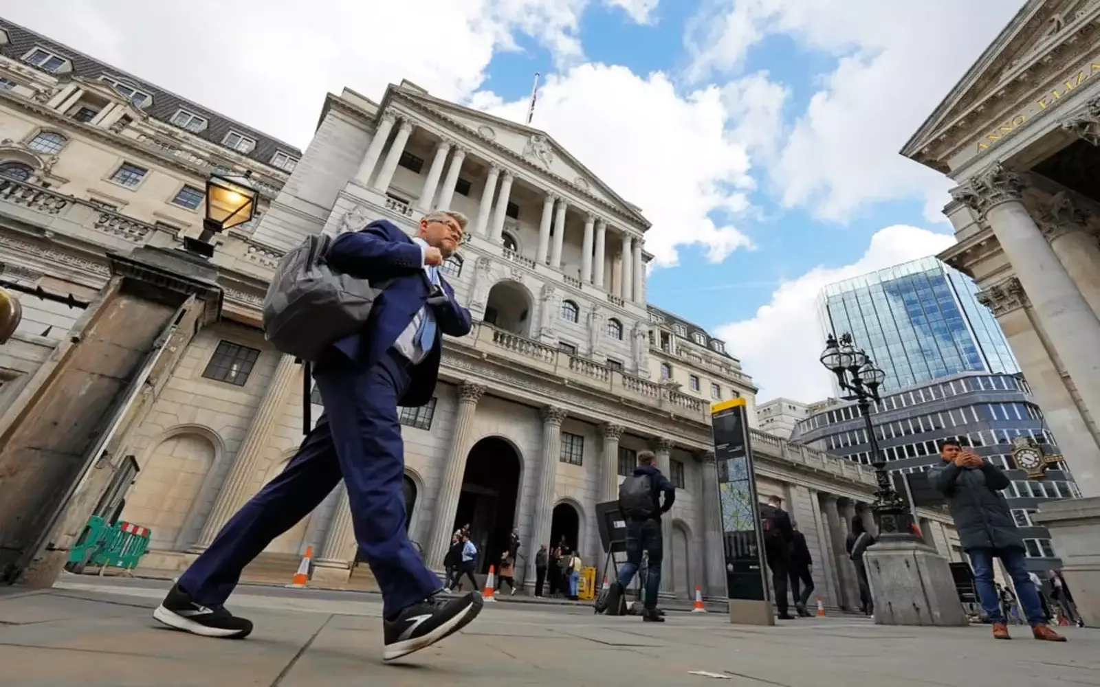 Bank of England set to cut interest rate | FMT