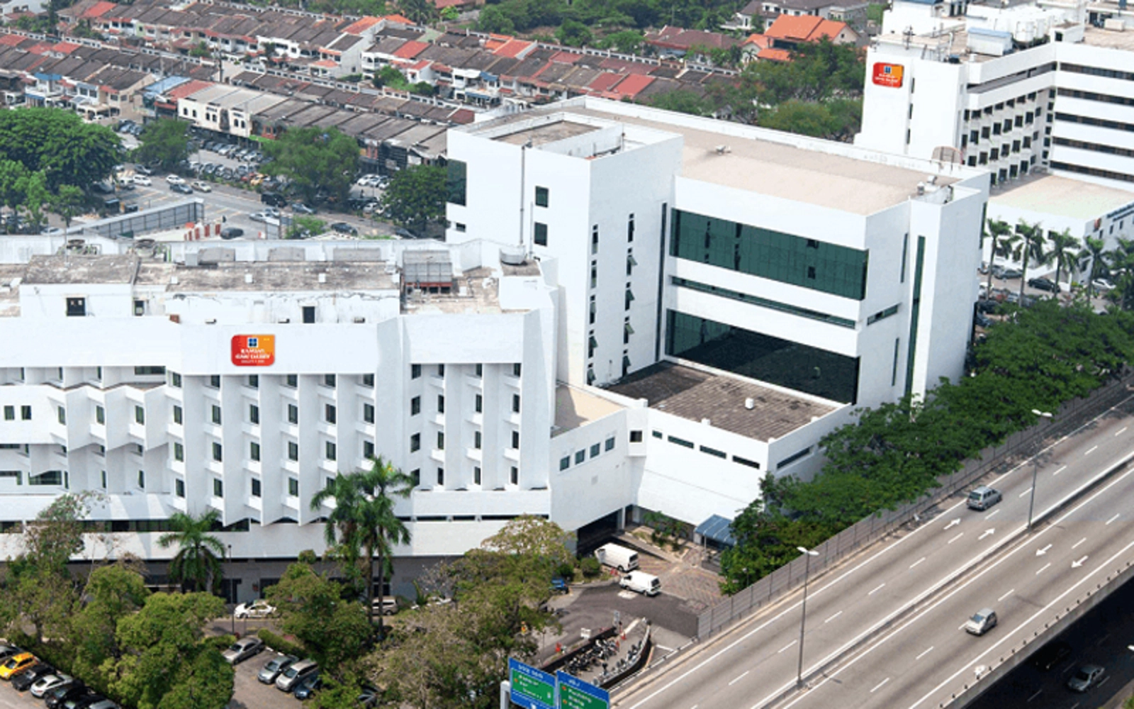 SJMC, PMG sign deal to enhance healthcare delivery | FMT