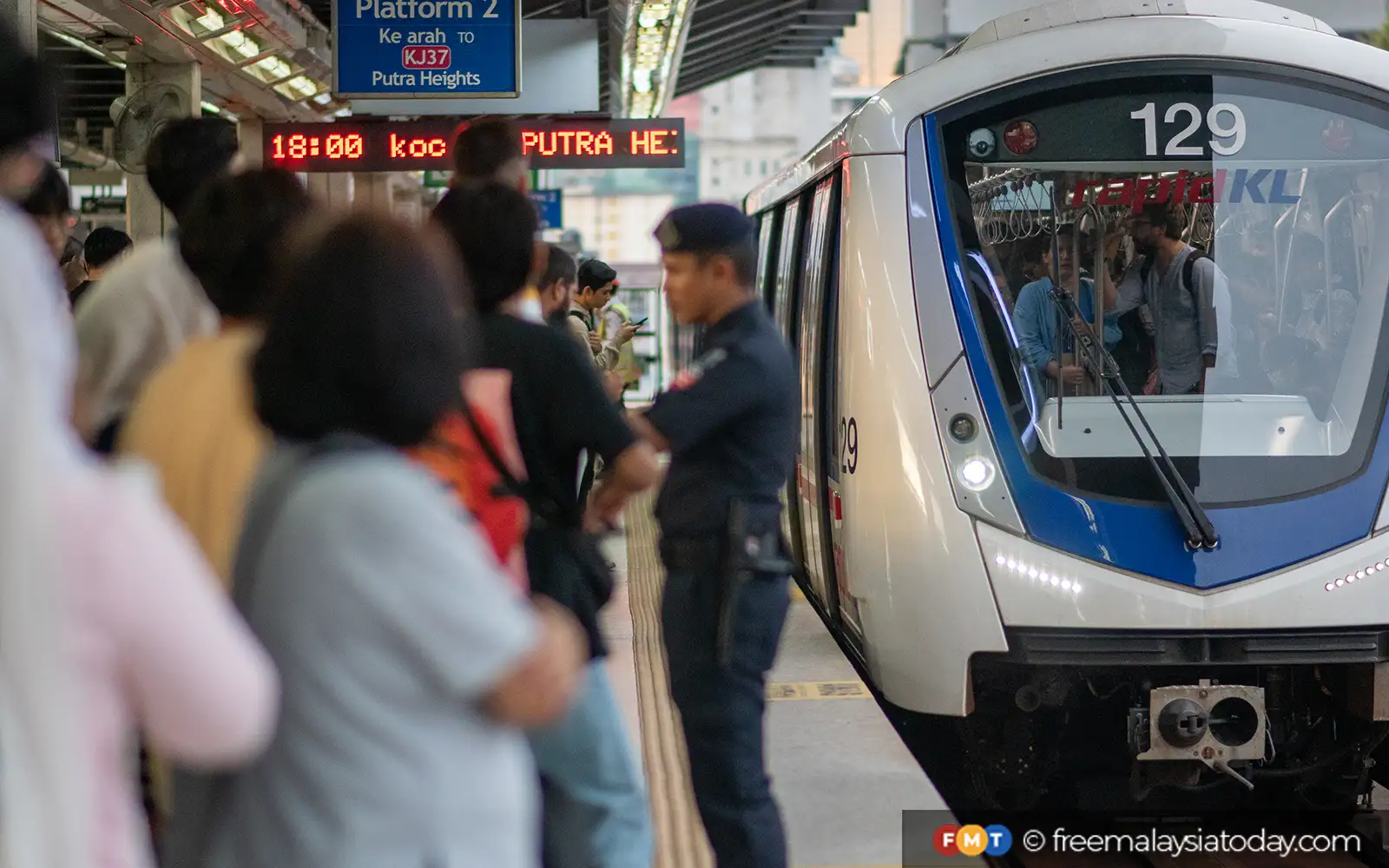 Caj kesesakan tanpa pengangkutan awam perkasa akan tekan rakyat | FMT