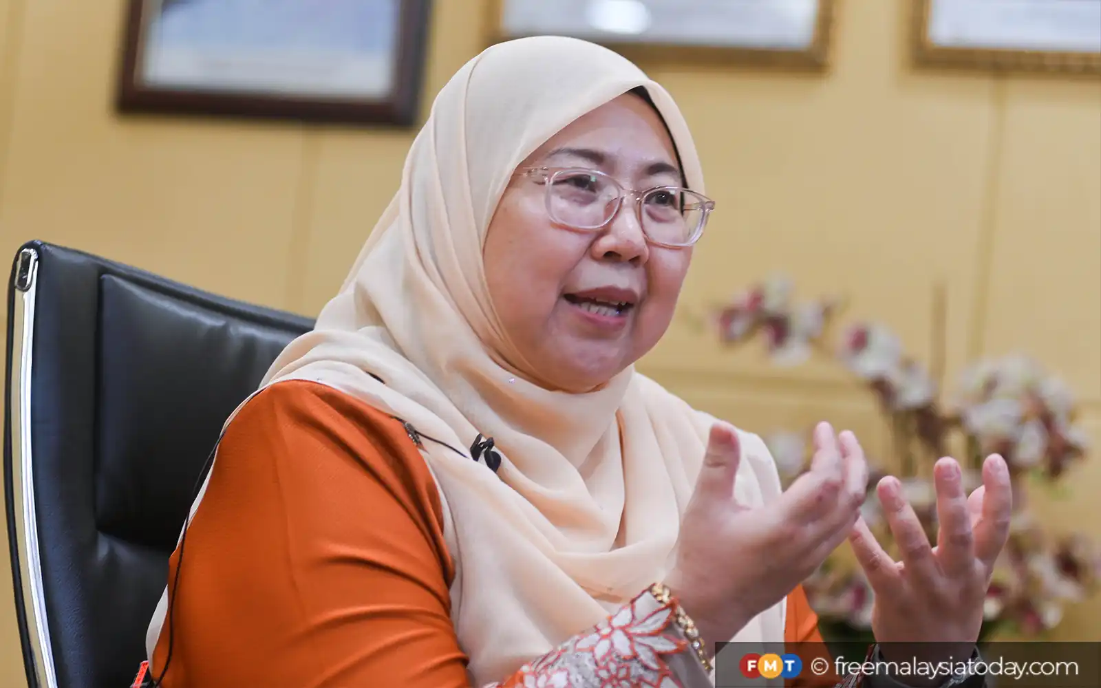 Keep things internal, PKR sec-gen Fuziah tells Hassan Karim | FMT