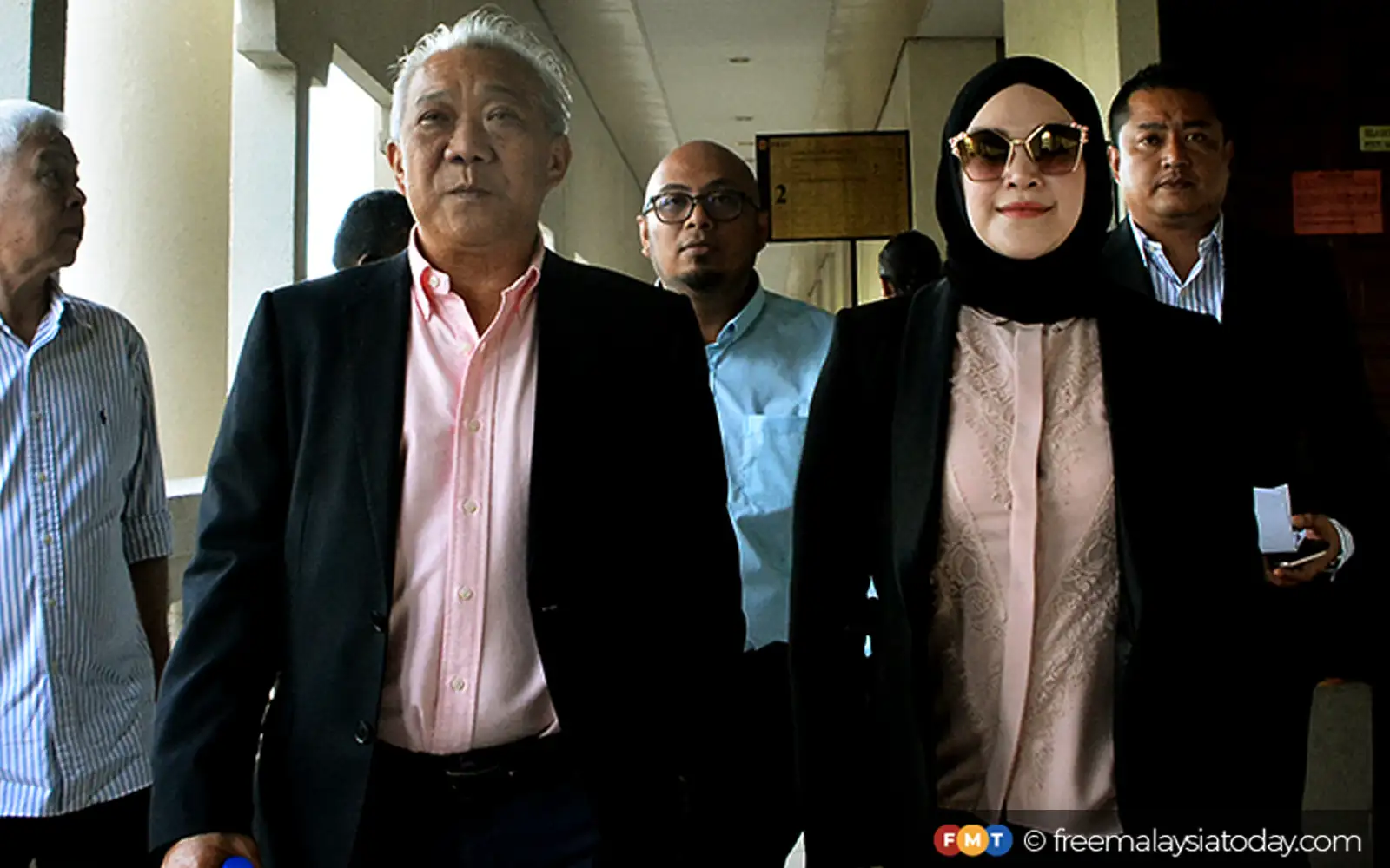 Bung Moktar, wife’s corruption trial stayed | FMT