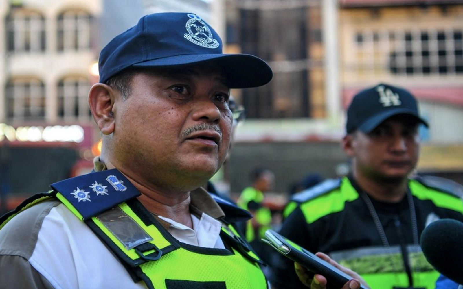 Cops nab hardened criminals with a total of 138 records over theft of ...