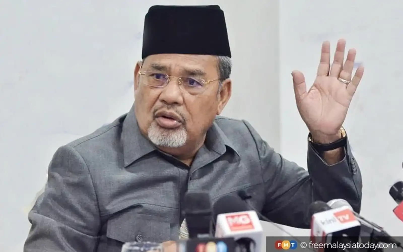 Umno lifts Tajuddin’s 6-year suspension | FMT