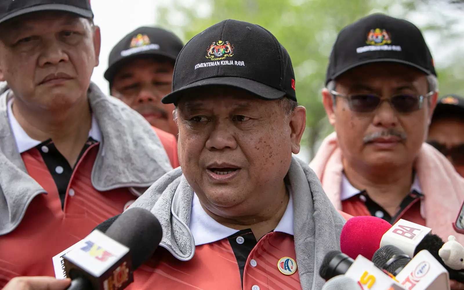 Contractors with outstanding performance to be given priority for ...